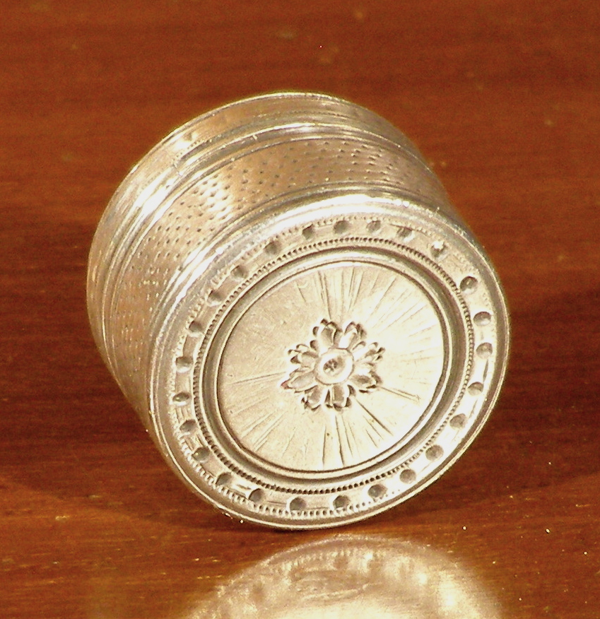 Georgian Sterling Silver Patch or Pill Box - Paul Kleinwald Art & Antiques
